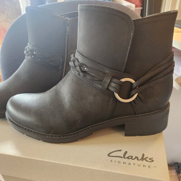 Clarks | Shoes | Clarks Hearth Kaylie Black Oily Leather Motorcycle ...